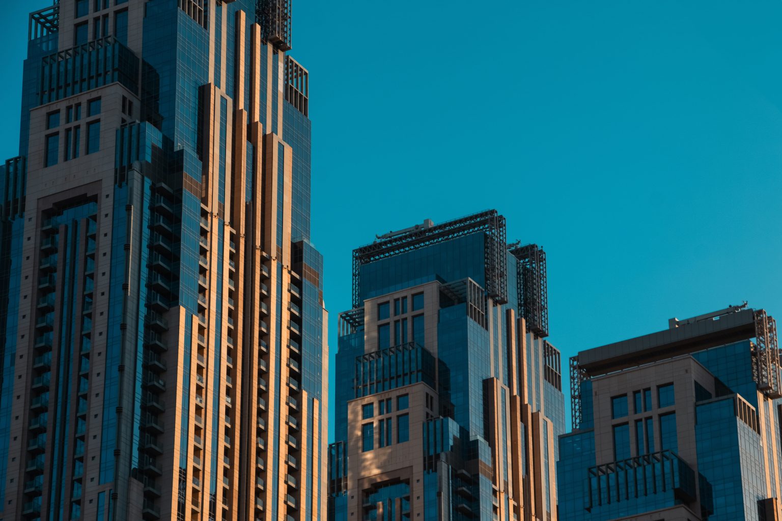 High Rise Building or Low Rise Apartment: What to Choose?